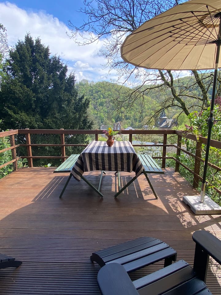 Cosy 70s Cabin With A Beautiful View - België