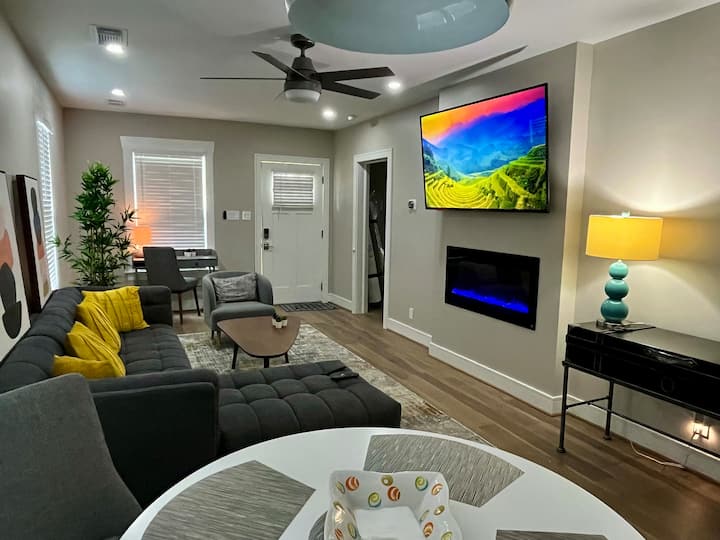 Weheretreat - Houston Rodeo & Livestock Parade