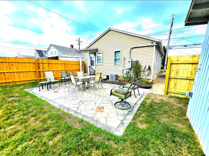 The Coaster Cottage- 1.5 Miles To Cedar Point - Sandusky, OH