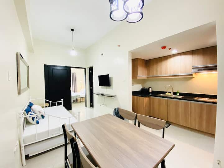 Budget 1br W/ Pool, Gym & Playroom - Talisay