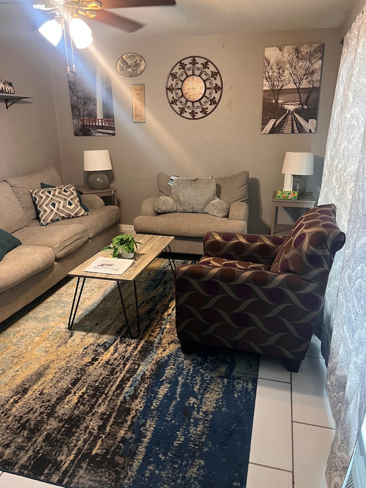 Cozy 3 Bedroom House In East Cape - Cape Girardeau, MO