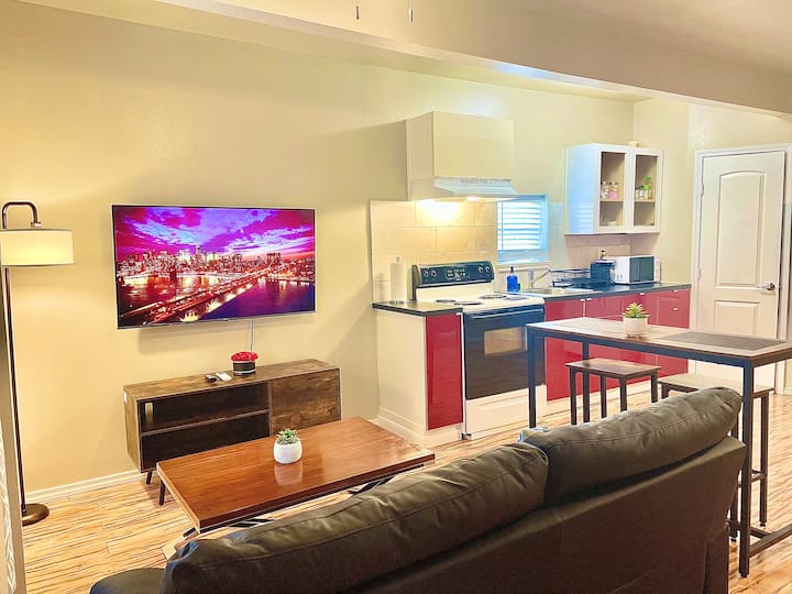 Delightful Location In Midtown! - Houston