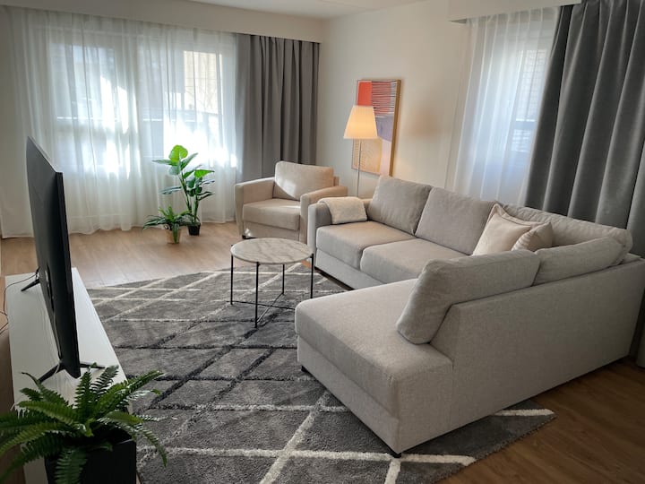 Nice And Spacious Condo - Helsinki