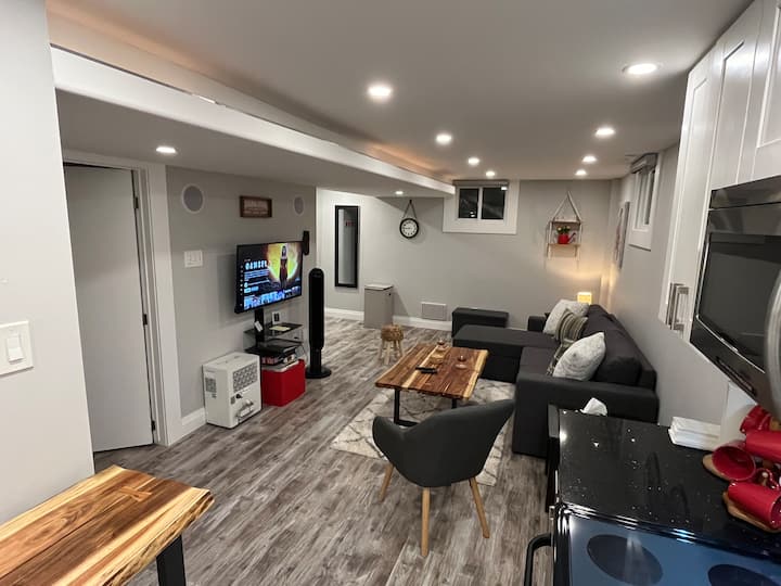 Our Cozy Little Getaway - Niagara Falls