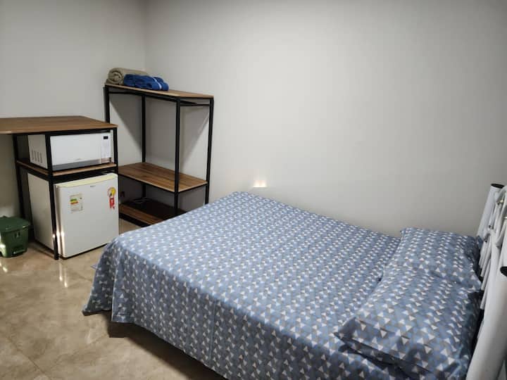 Quarto Mobiliado Em Lins - Lins