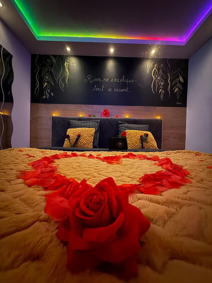 Suite Romantique Jacuzzi Ciel éToilé Vue Mer- Luxe - Villeneuve-Loubet