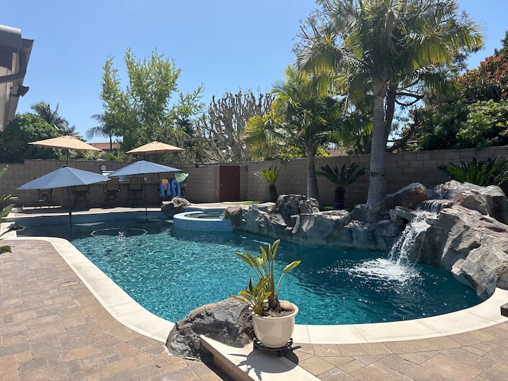 Costa Mesa Oasis - Newport Beach, CA
