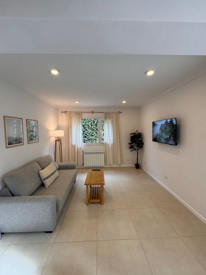 Moderno Departamento Pb Amplio En Casa Con Jardin - サン・カルロス・デ・バリローチェ