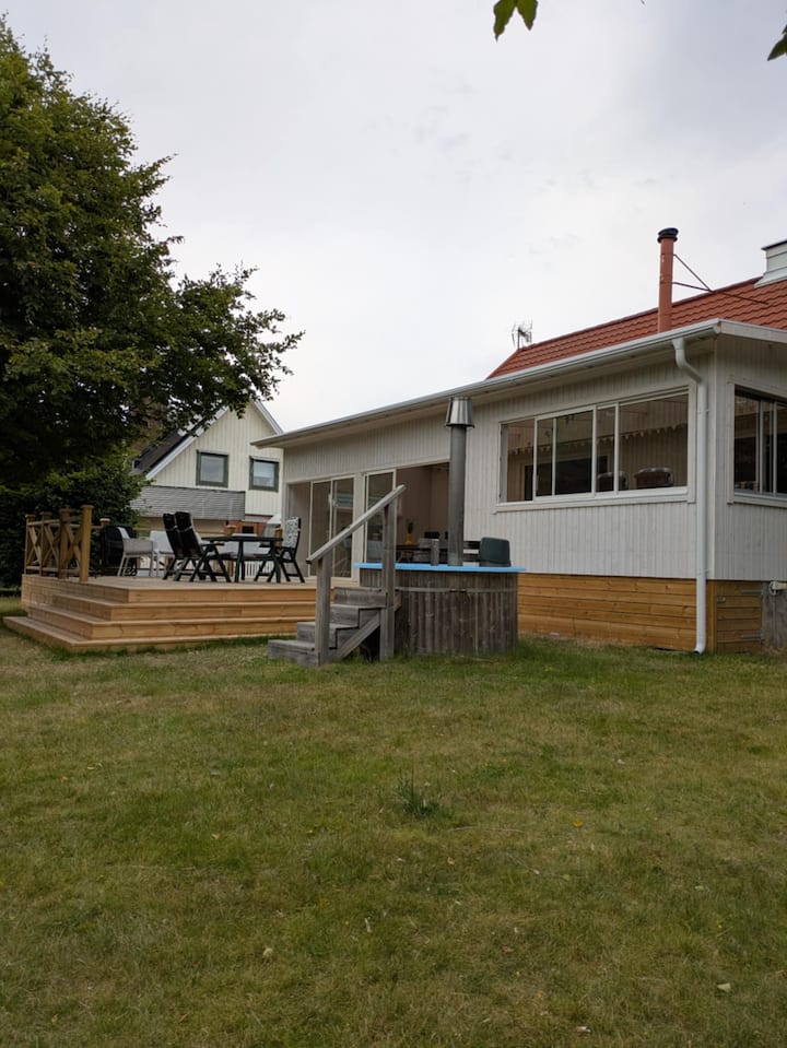 Sommarhus Nära Strand & Butik - Laholm