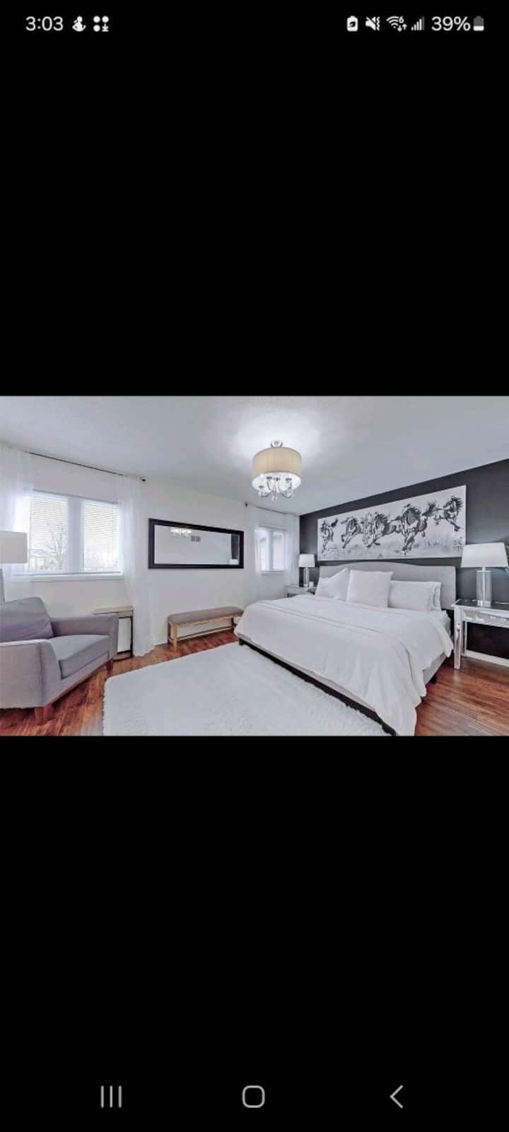 1 Room And Washroom In A House - Bradford, ON, Canada