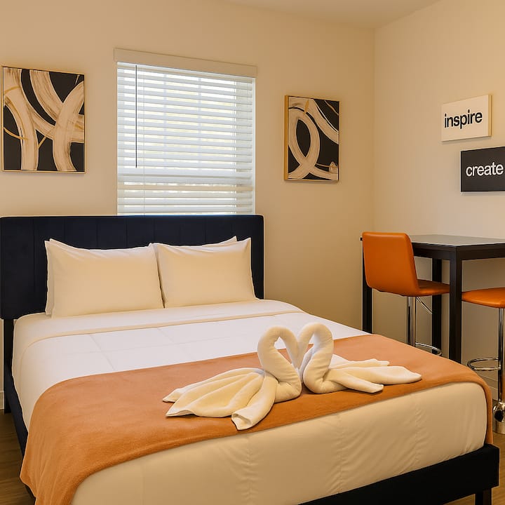 Book Now! - Spacious | Fenced | Panthers | Airport - Charlotte, NC