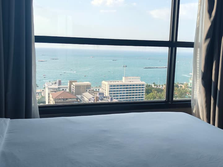 2 Bedrooms, Front Seaview High Floor 38 - Pattaya