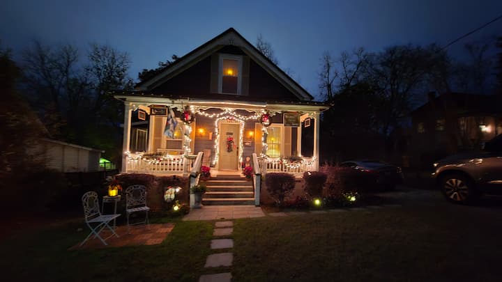 Sportsman Welcomed,  In Historic Eufaula. - Eufaula, AL