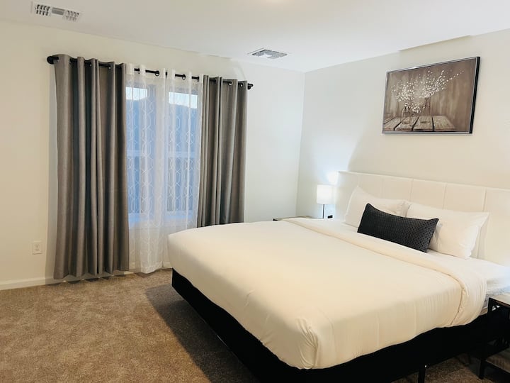 Casa Grande Work Hub | 3br Near I-8, I-10 & Lucid - Casa Grande, AZ