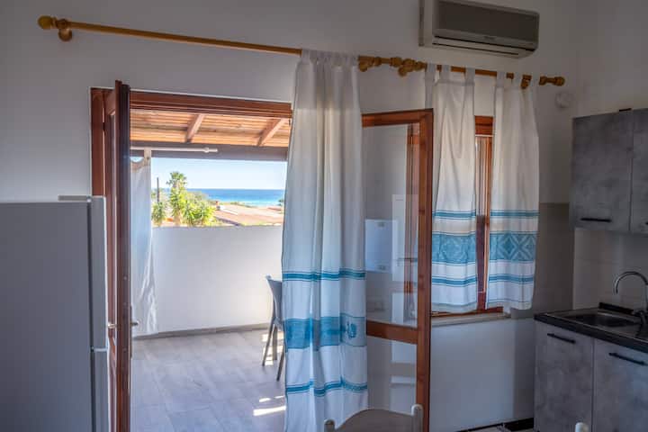 Casa Thuja 1 Con Terrazza E Spiaggia A Piedi - Castiadas