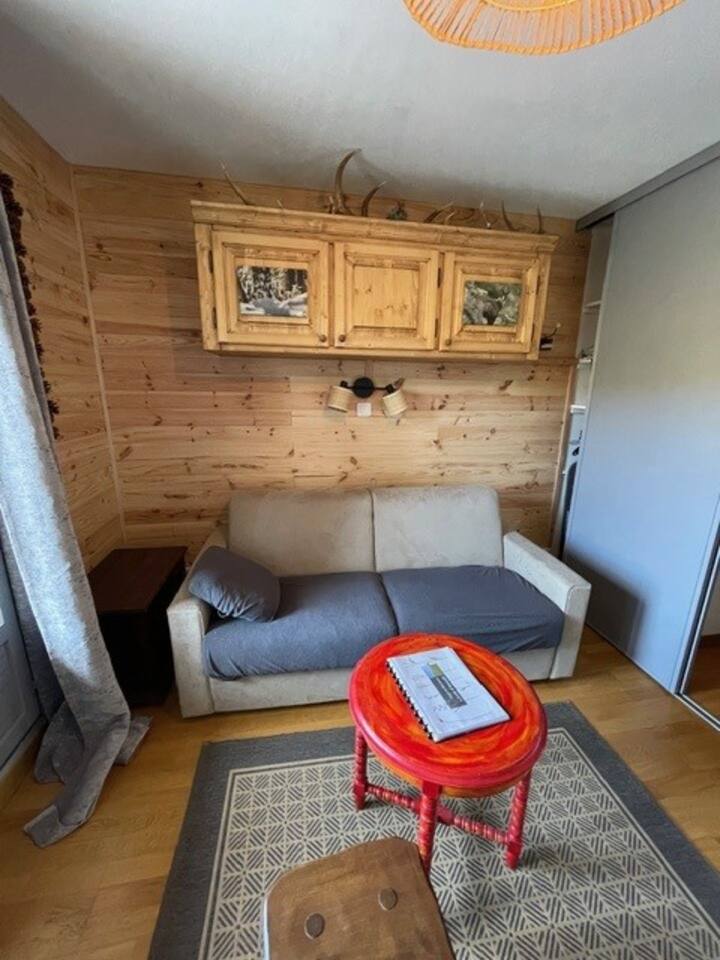 Studio 20m² Et Sa Terrasse De 50m², Vue Montagnes - Lac De Beuil