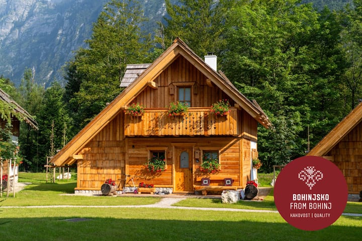 Chalet Ravbšic With River View, Fireplace & Sauna - Trenta