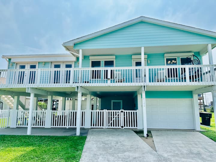 Surfin Usa - Walk To The Beach - Spacious 3/2 - Galveston, TX