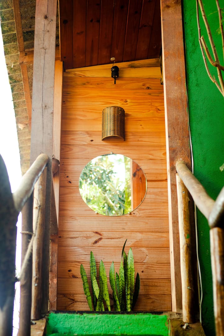 Disponível P/  Schow Rural: Cabana Urbana, Centro - Cascavel