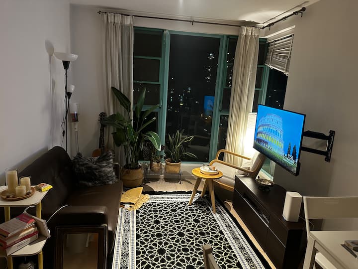 Furnished Apartment For Weekend - Hong Kong Airport (HKG)