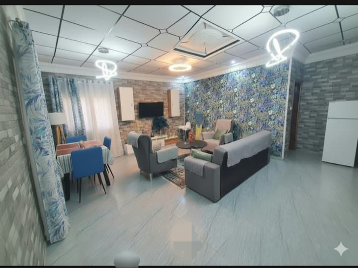 Votre Maison Loin De Chez Vs Avec Panneau Solaire - Conakry