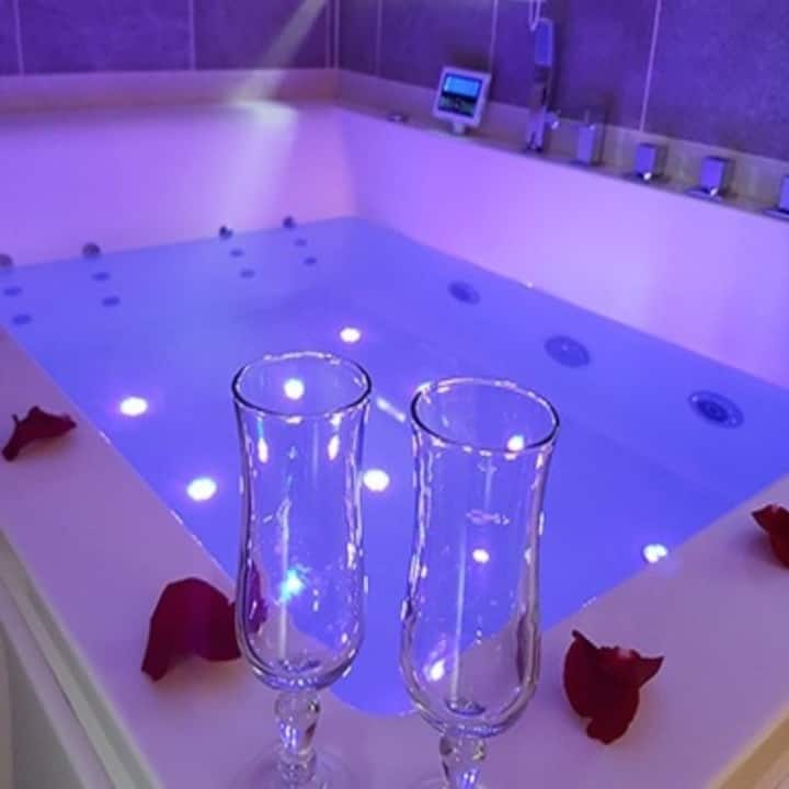 Suite Romantique Avec Jacuzzi Haut De Gamme - Perros-Guirec