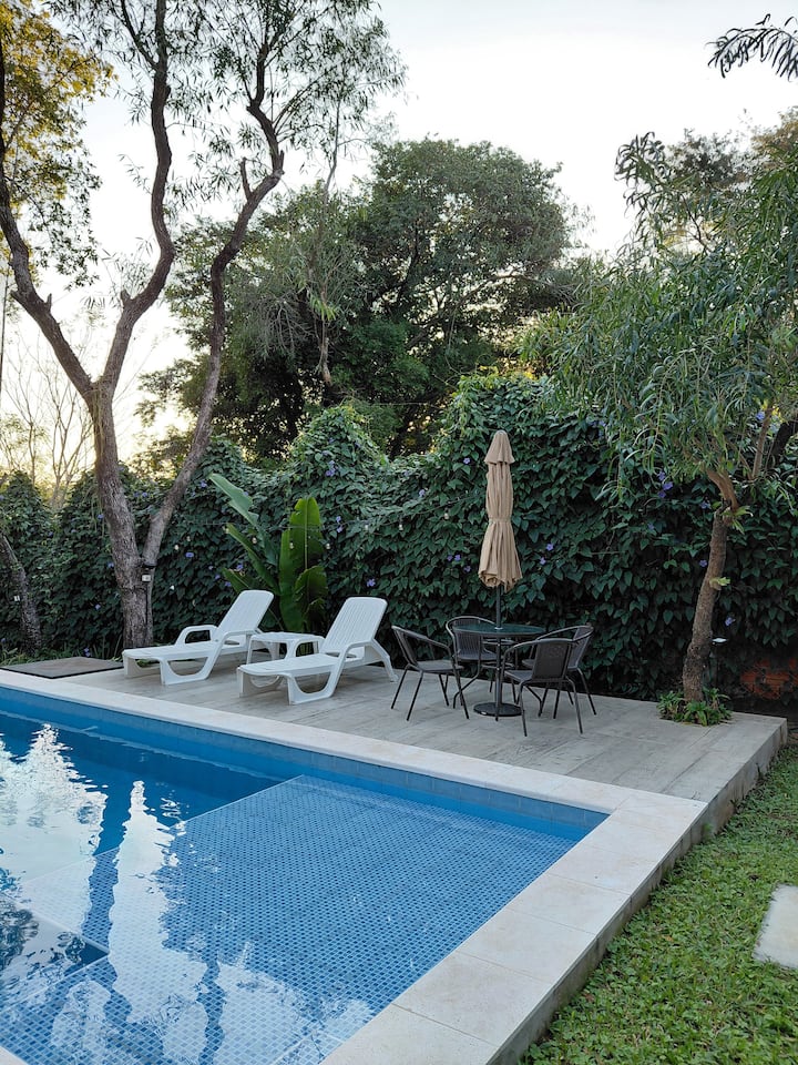 Casa Amplia,moderna, Zona Tranquila Cerca De Todo! - Paraguay