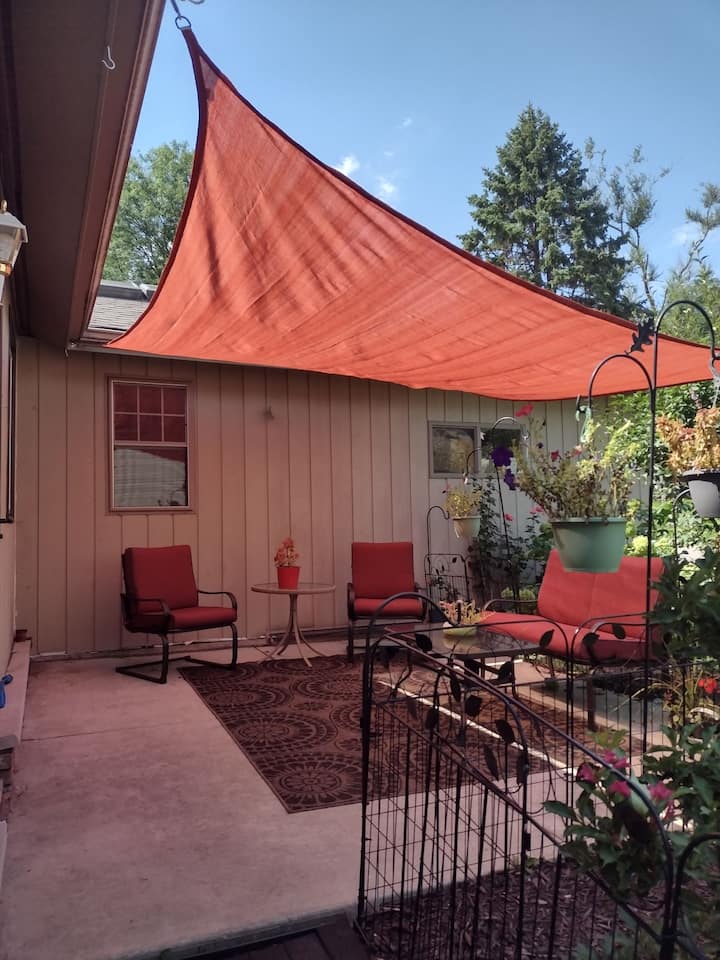 Calling All Travelers! - Baraboo, WI