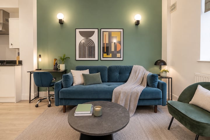 Kula Tower Bridge Premium One Bedroom - 시티오브런던