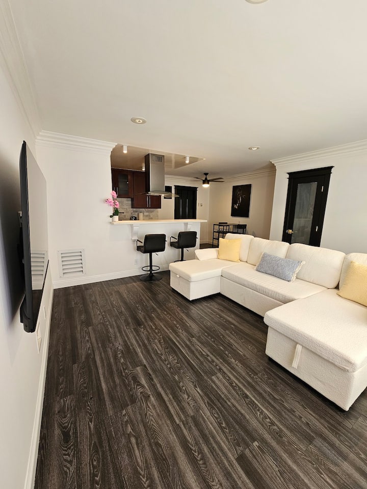The Perfect Home In Culver City, Palms Patio And P - Culver City, CA