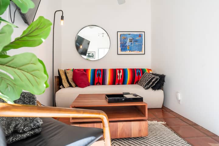 Cozy West Hollywood Casita - Hollywood