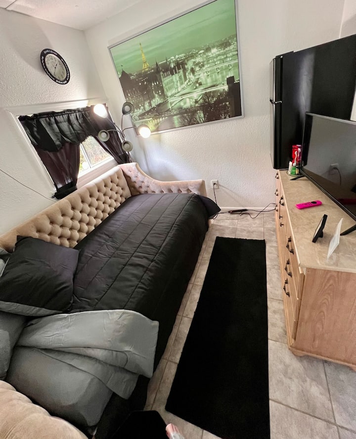Comfy Stay In The Best Way! - Ocala, FL