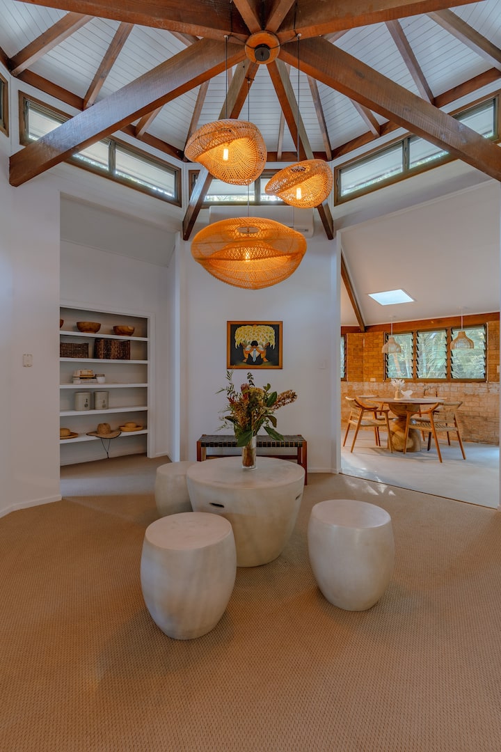 2 Bedroom Peaceful Relaxing Pool & Garden Setting - Nambour