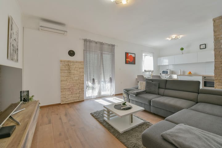 Apartman Central - Bibinje