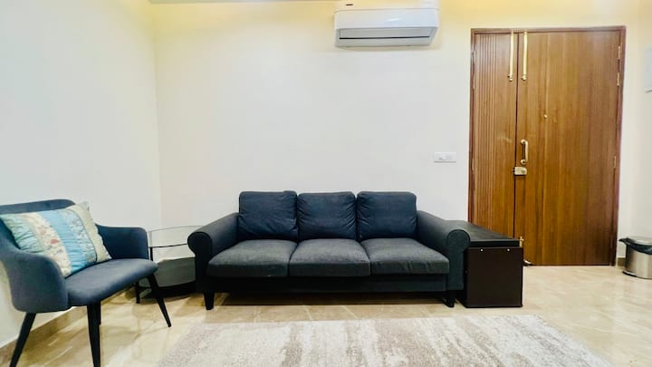 Hill Views | Modern Comfort | Brand New Apartment - Haridwar