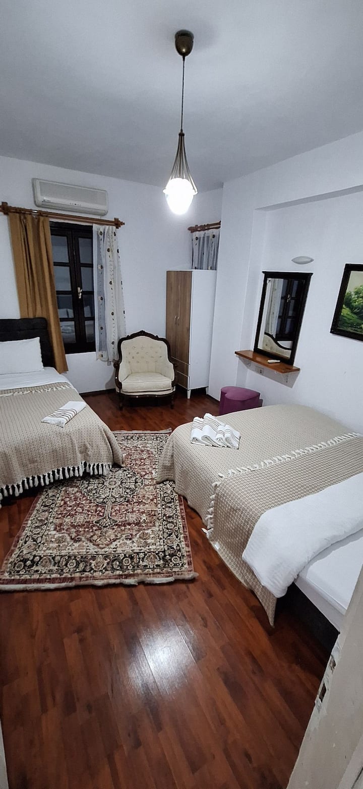Kaleiçi Ve Deniz Manzaralı Daire - Lara Beach