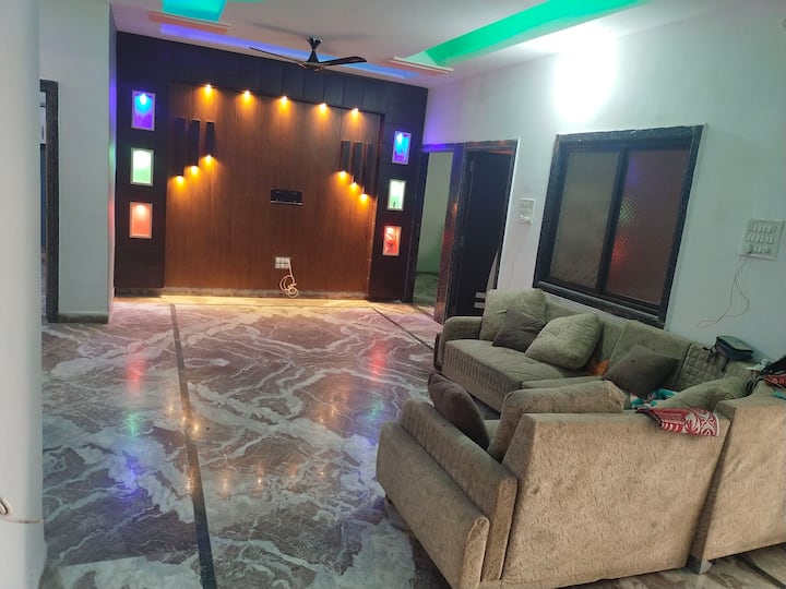 The New White House - Mandsaur