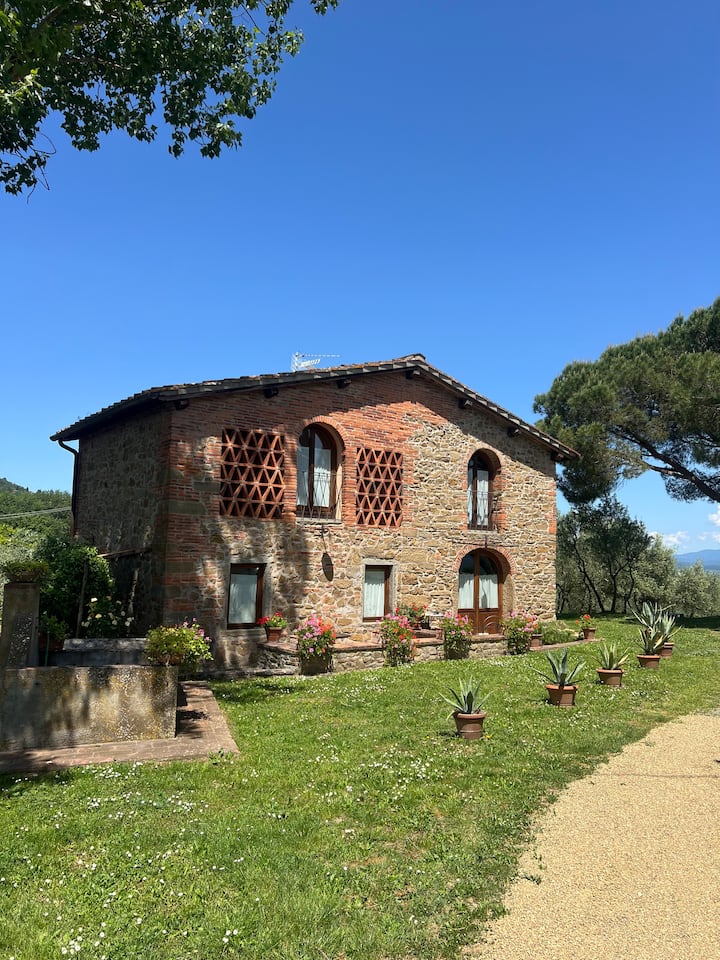 Farmhouse With Incredible Views - Toscana