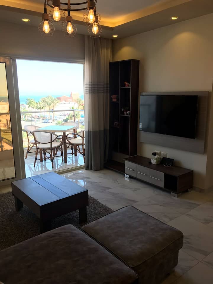 Marina & Sea View Spacious Apartment 3br+4acs+2wc - Hurghada