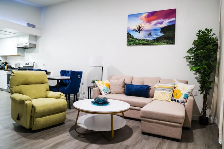 Cozy Apartment. - Midland, TX