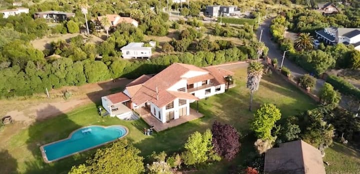 Gran Casona En La Playa - Quintero