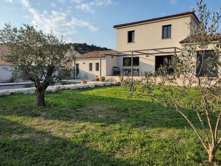 Maison Moderne En Provence Avec Piscine Privée - Orange