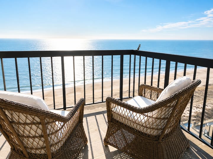 Oceanfront Luxury! 2 Pools, Linens Included & More - Ocean City, MD
