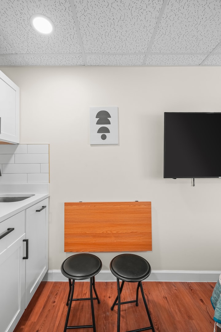 Newly Renovated Boho Guest House - El Paso, TX