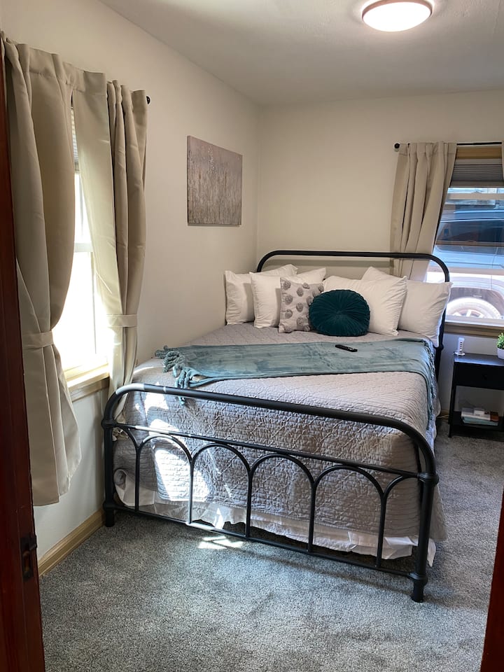 Petite One Bed One Bath - Rapid City, SD