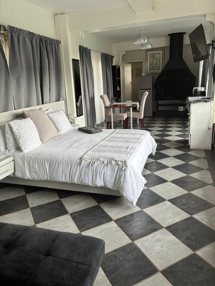 Graceland: Classic Grande  Unit - Krugersdorp