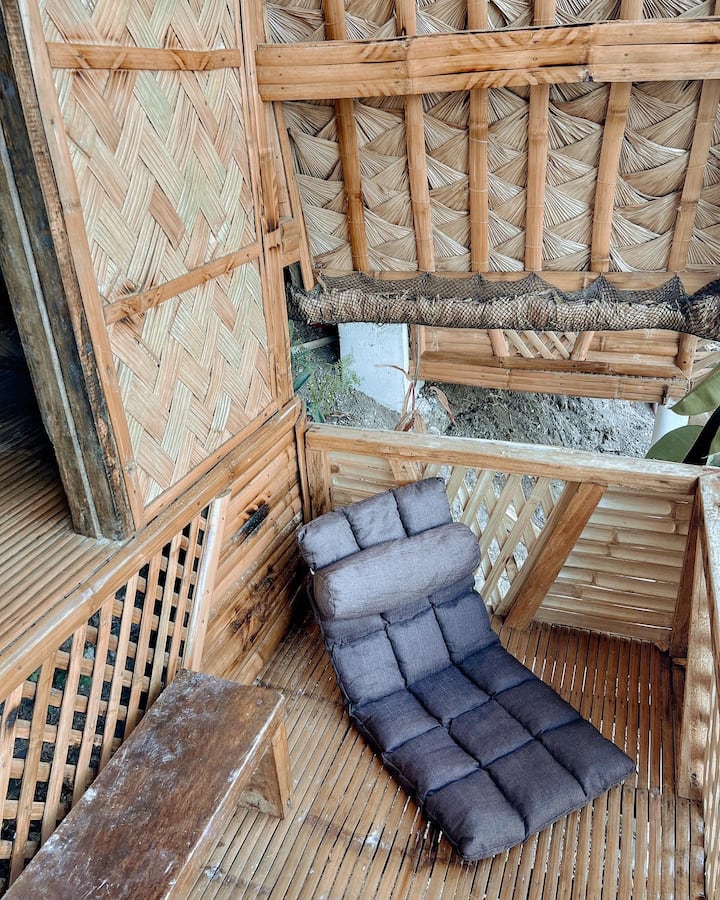 Island Beach Front Native Hut - Tingloy