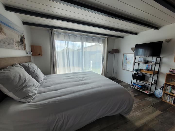 Studio Avec Son Coin Détente Extérieur Et Parking - Gironde