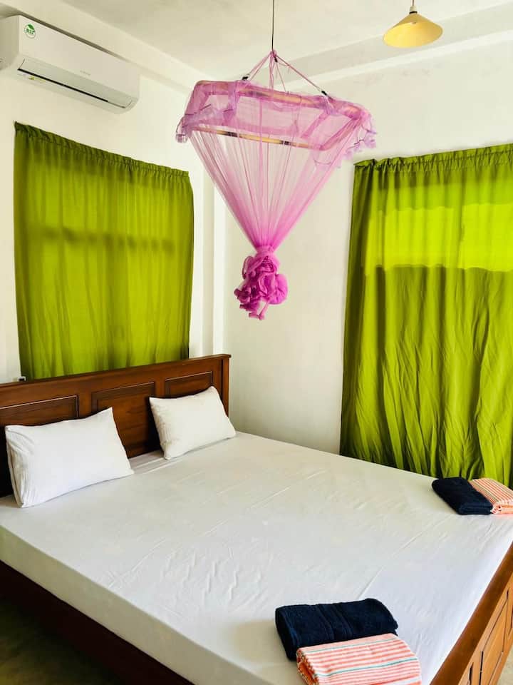 Private A/c Room With Green ! - Mirissa