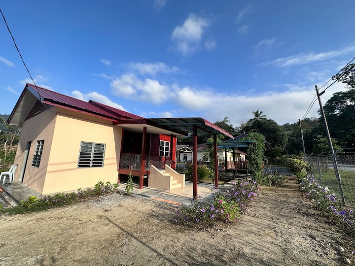 Homestay Kasih Omak (Lot 3385) - Batu Kikir